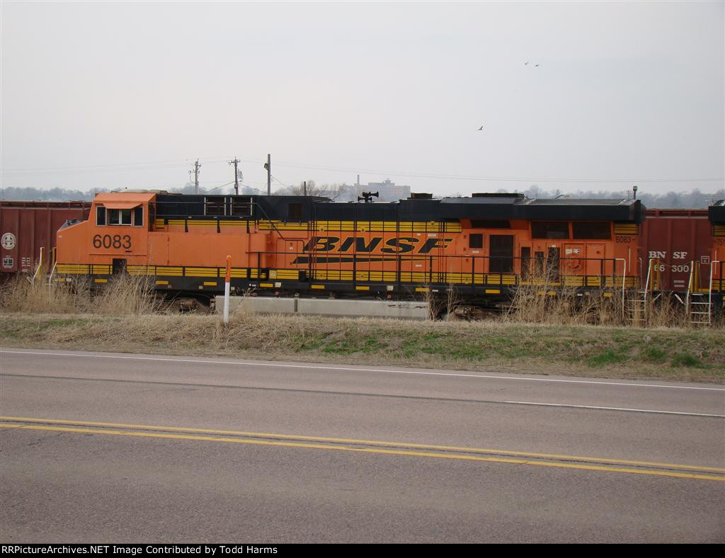 BNSF 6083